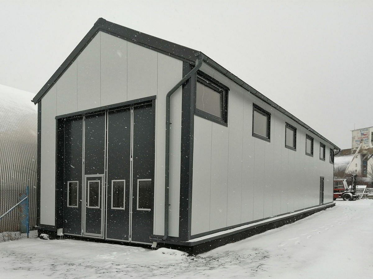 Rekonstrukce haly pro servis aut - Borga